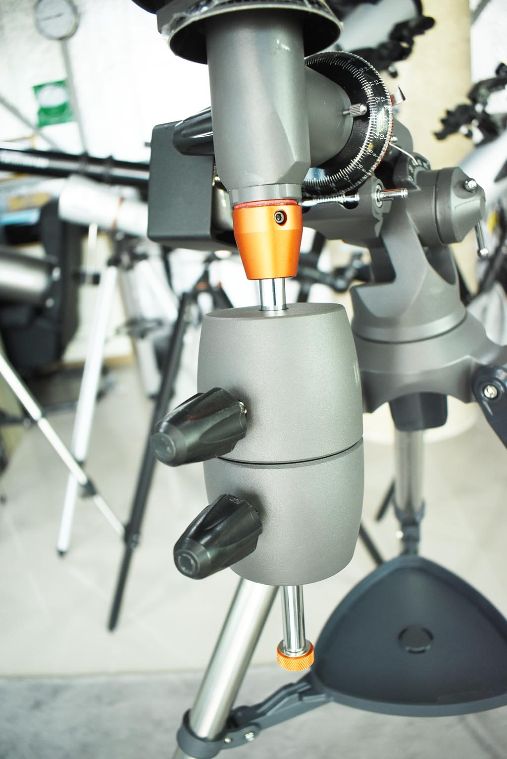 ASTROMASTER 130EQ-MD (MOTOR DRIVE) TELESCOPE